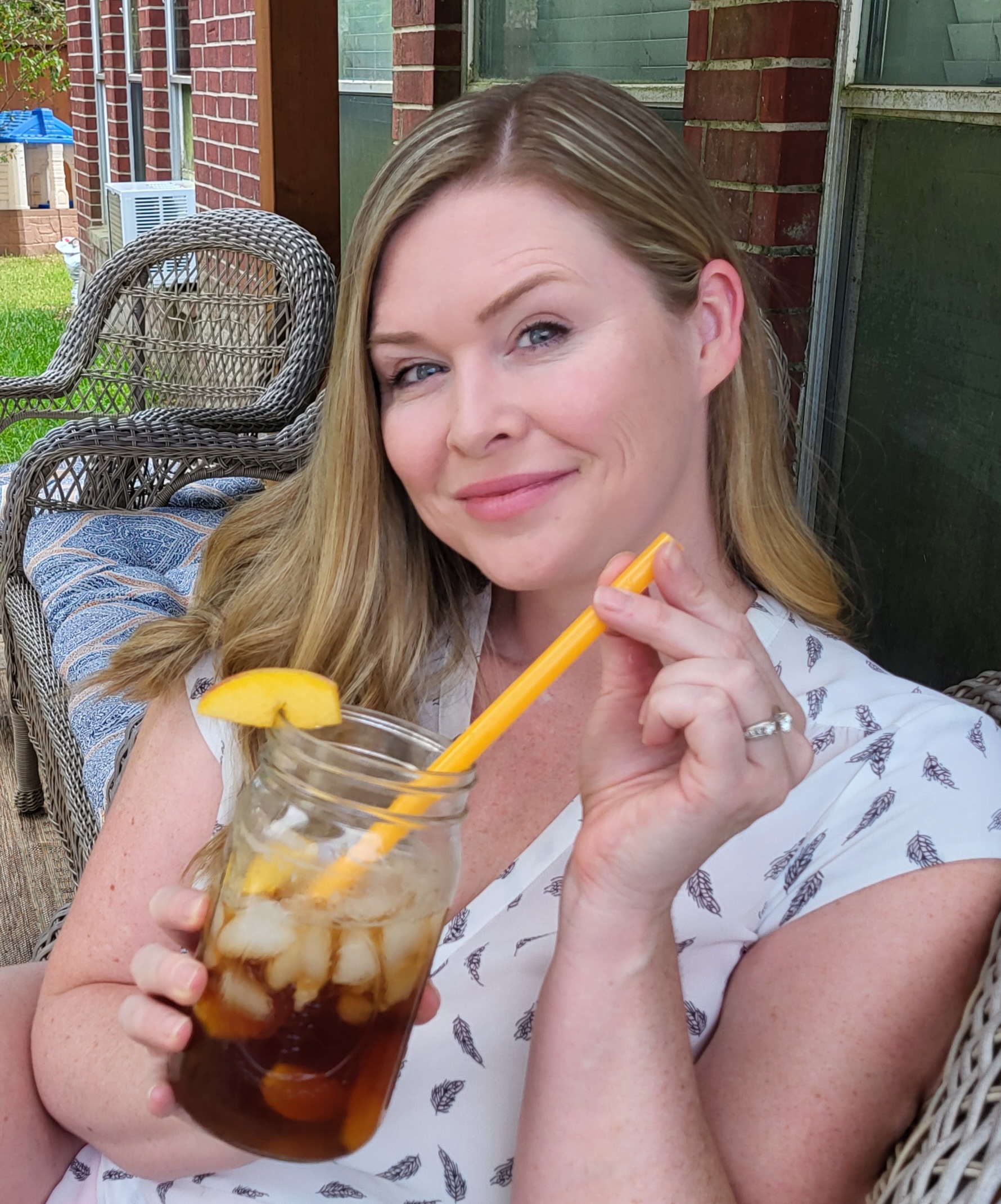 The Best Georgia Peach Iced Tea Recipe Southern Sweet Tea Company